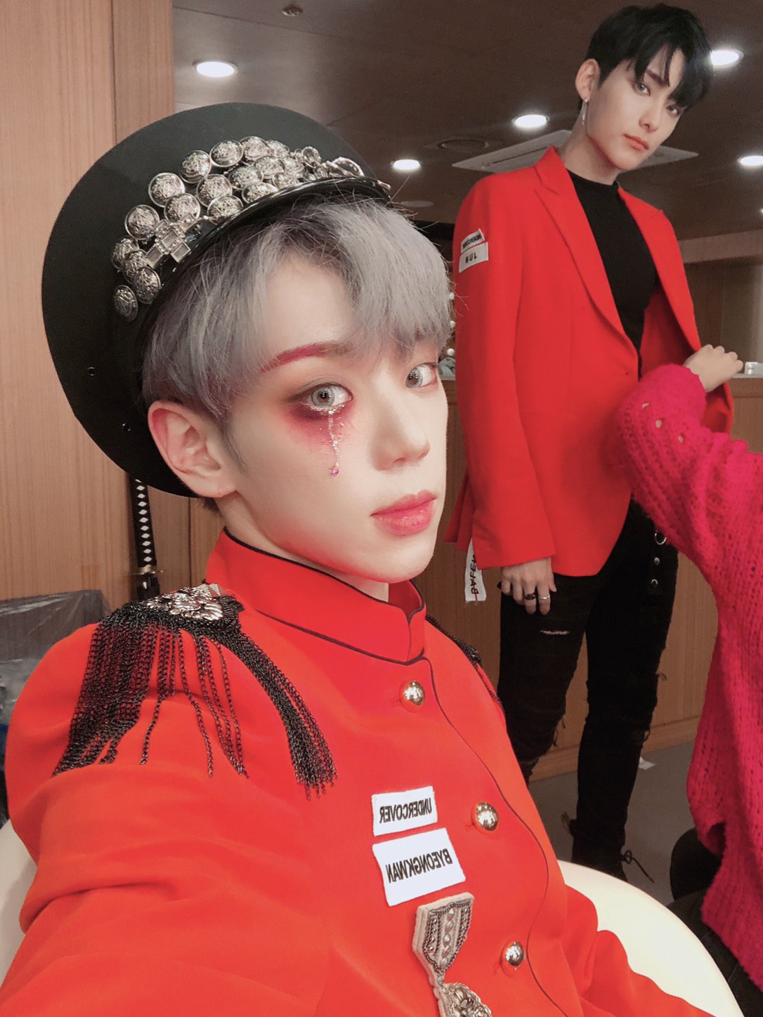 Estos 10 looks icónicos de idols del kpop, de maquillaje de ojos, que ...