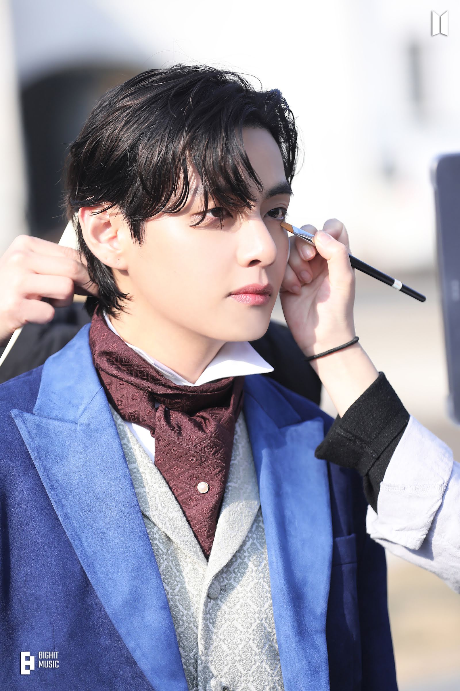 24 momentos de la sesión de fotos de “Veautiful Days” de V de BTS que ...